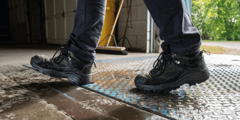 How To Break in Work Boots?