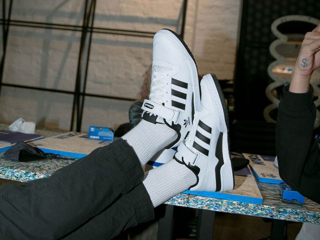 How To Wear Adidas Forum Low?
