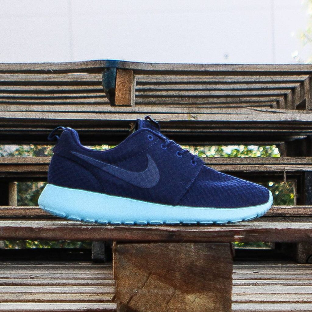 Navy Blue Nike Womens Shoes: Combining Style And Comfort In One Chic ...