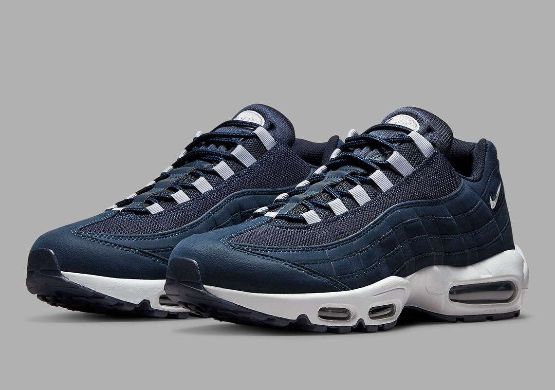 Nike Air Max Navy Blue: Sophisticated Sneakers For Any Outfit