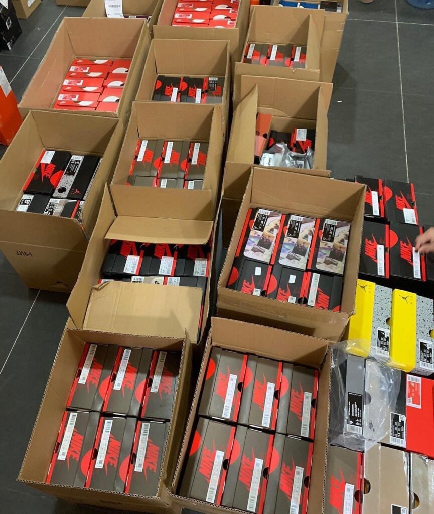 Score A Deal With Nike Shoes Pallets For Sale