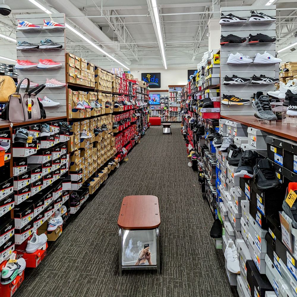 What'S Going On With Reebok Stores In Philadelphia?