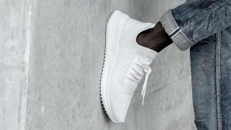 How To Clean White Puma Tennis Shoes?