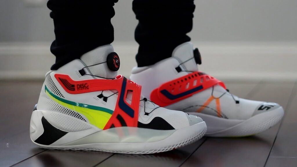 How To Wear Puma Disc Shoes?